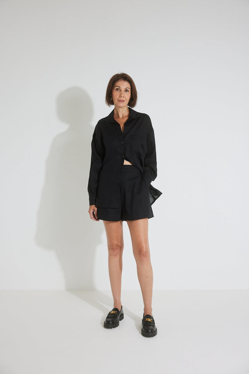 Francesca Short- Black – Sara Fox